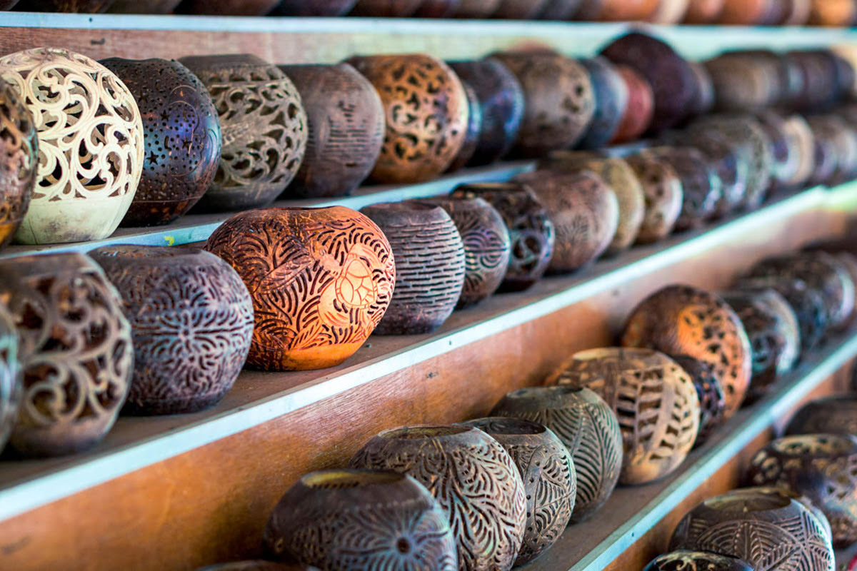 Best Bali Shopping Places Find Souvenirs Handicrafts Batik Clothing