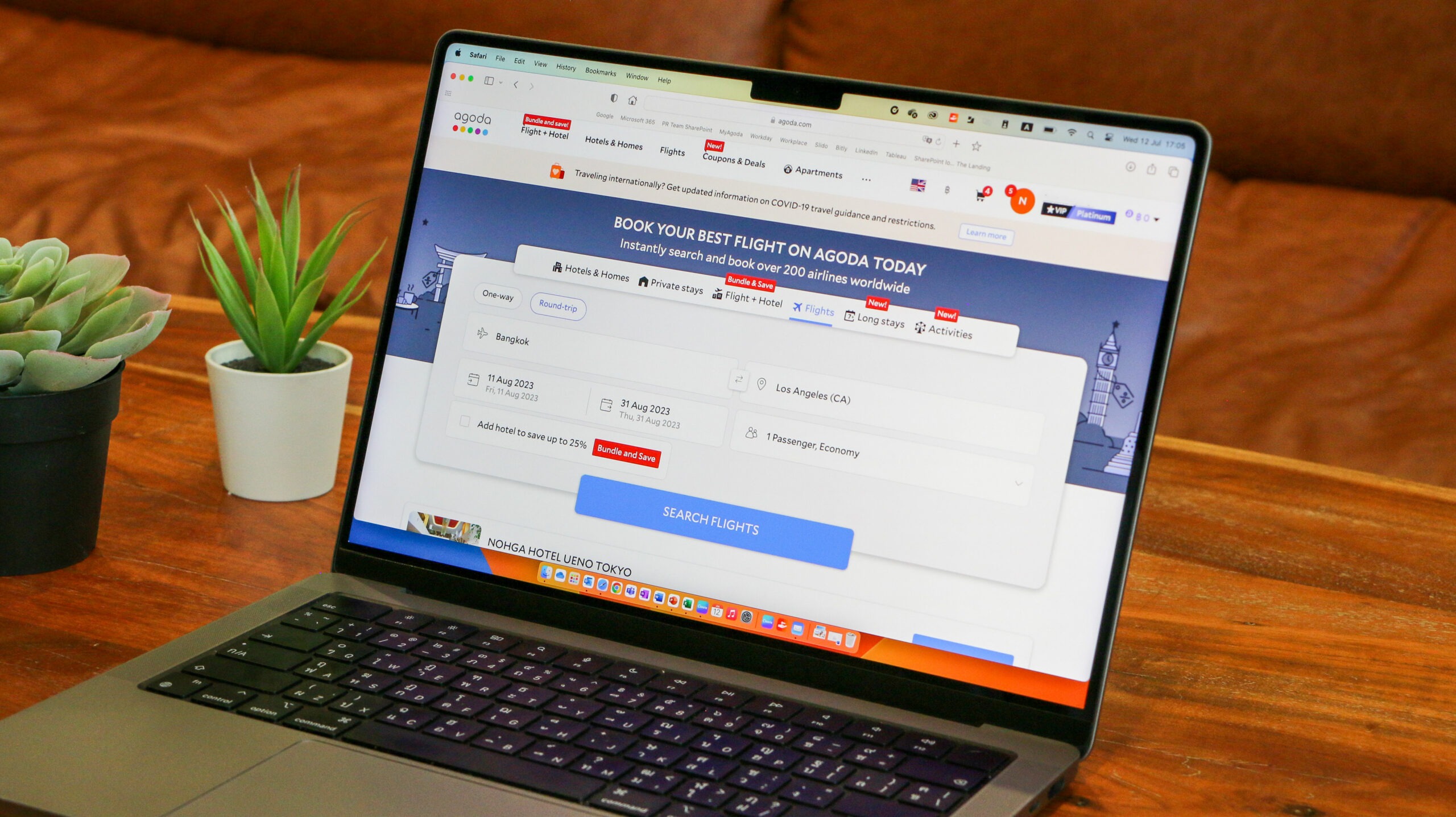 Flight booking EN (website) » Agoda: See The World For Less