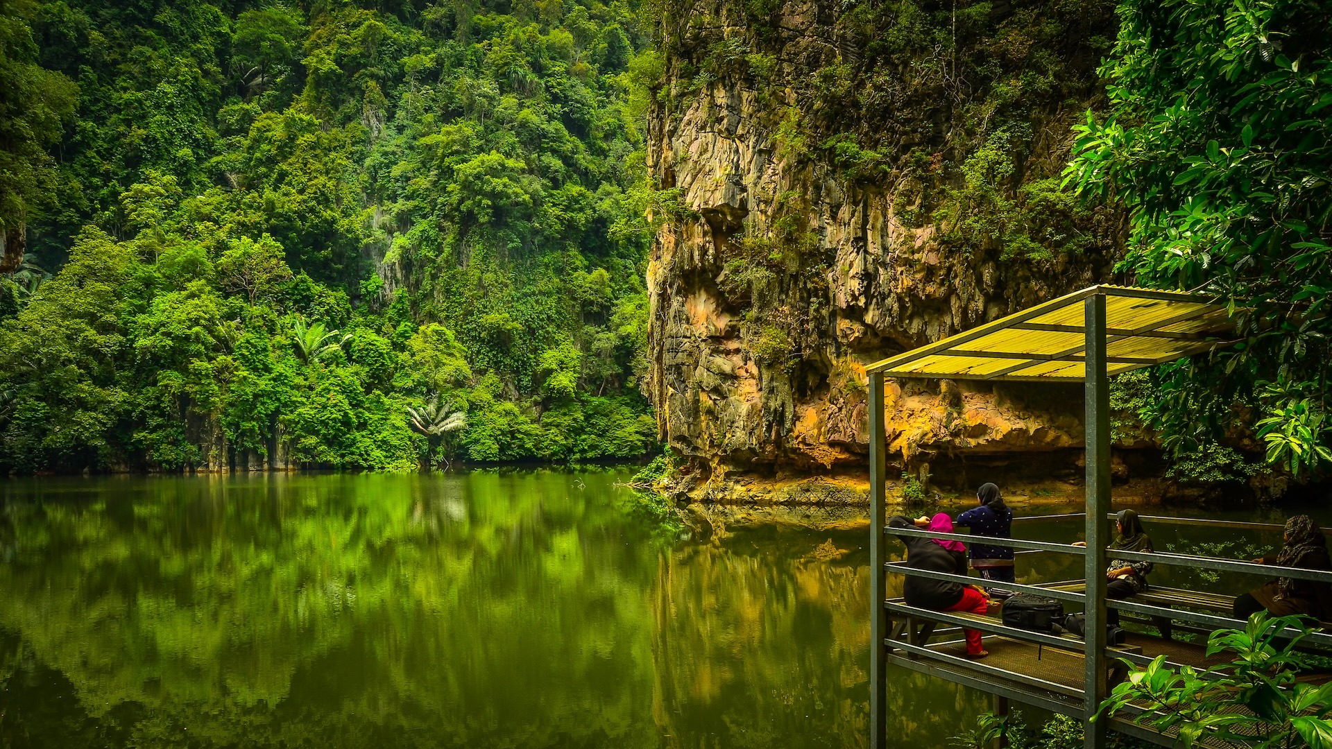 Discover Mirror Lake Ipoh: A Hidden Gem in Malaysia's Limestone Wonderland » Agoda: See The ...