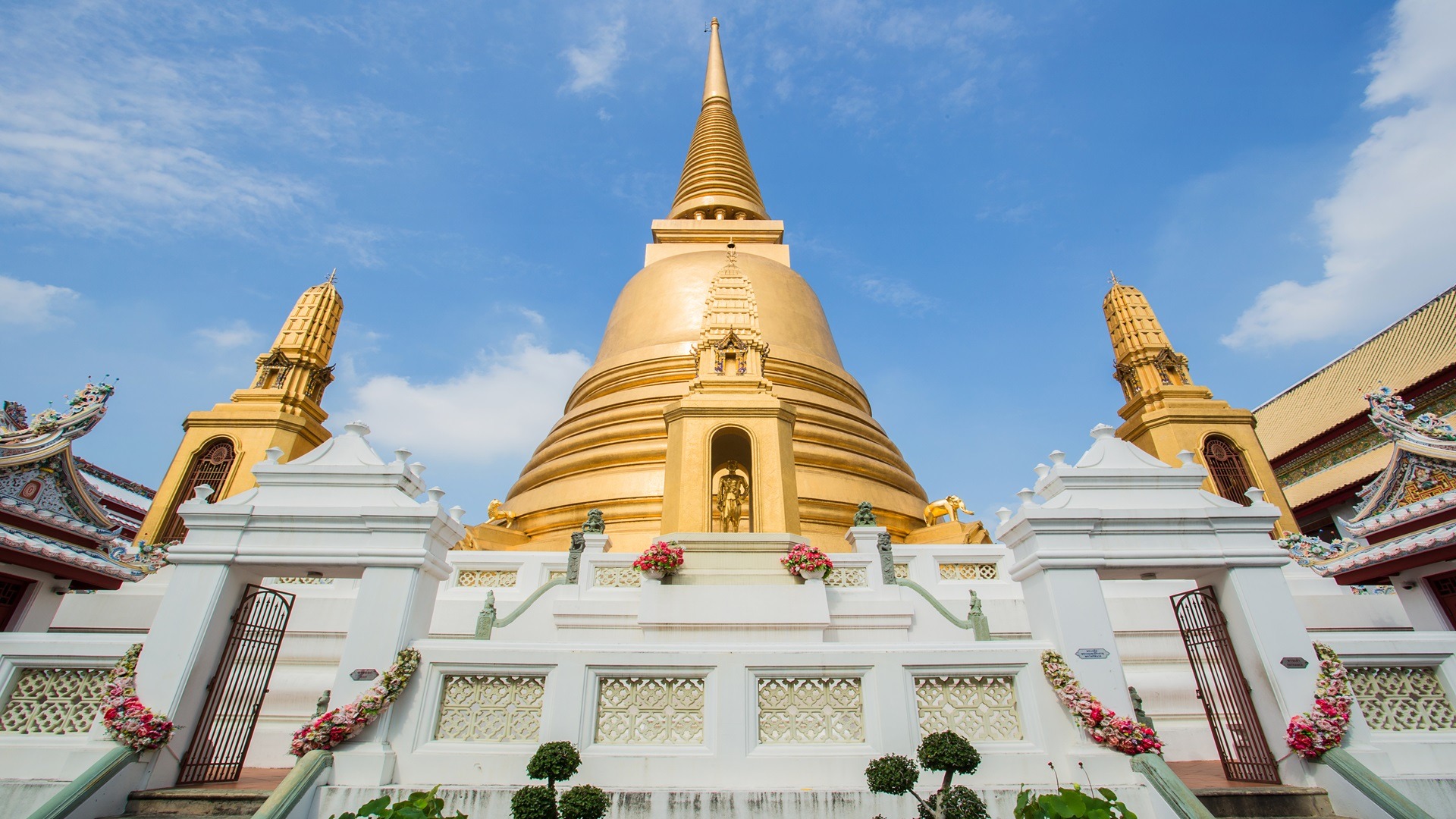 Entdecken Sie Wat Bowonniwet Vihara: Bangkoks verstecktes Juwel der ...