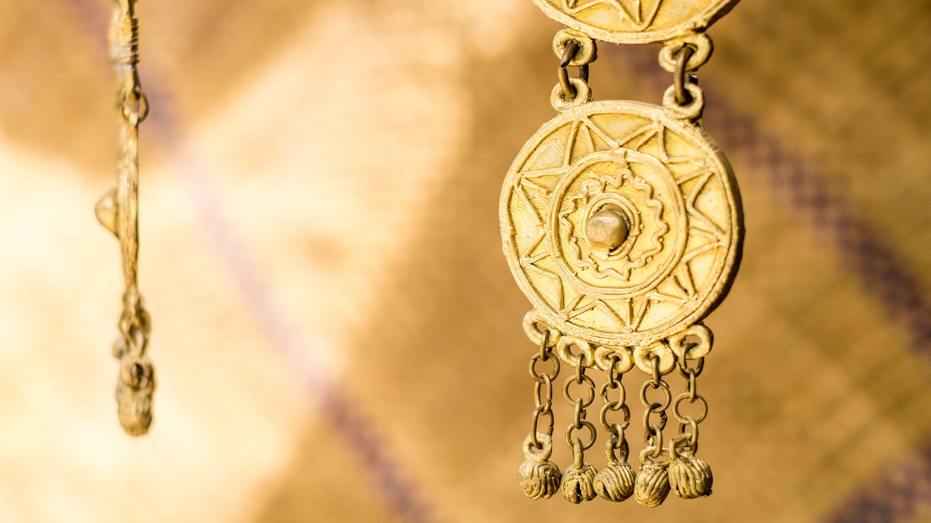 Uncover Unique Treasures: The Ultimate Guide to Souvenirs in the ...