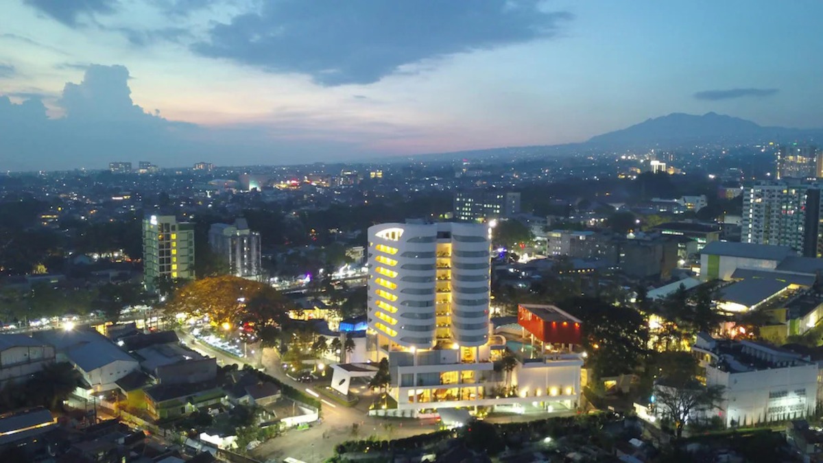 Cihampelas Charm: Your Guide to the Best Stays in Bandung » Agoda: See ...